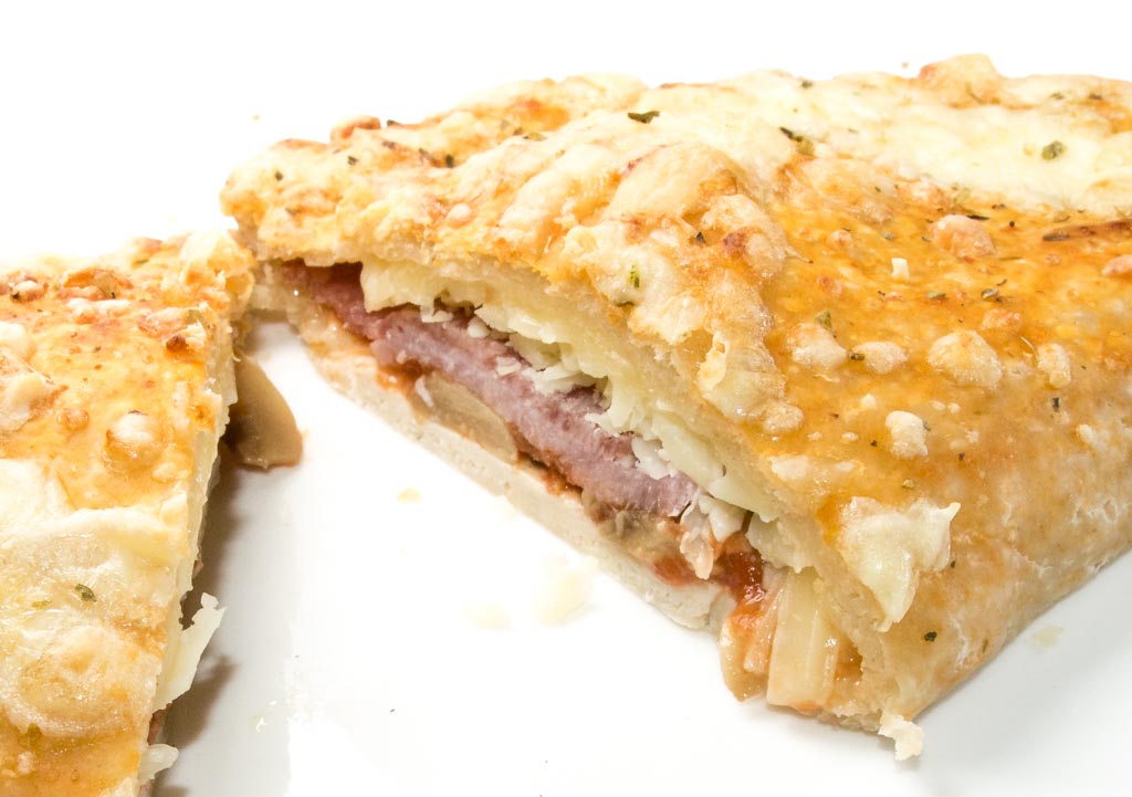 Tag der Calzone in den USA - National Calzone Day - 1. November